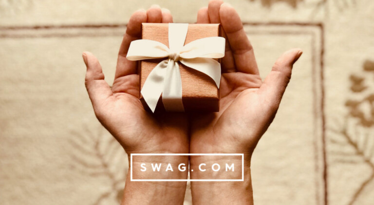 35 Employee Appreciation Gifts Your Team Will Love - Swag.com